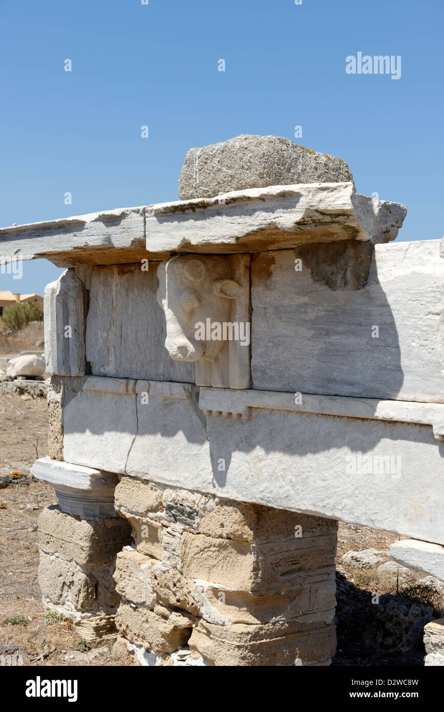 Triglyphs hi-res stock photography and images - Alamy