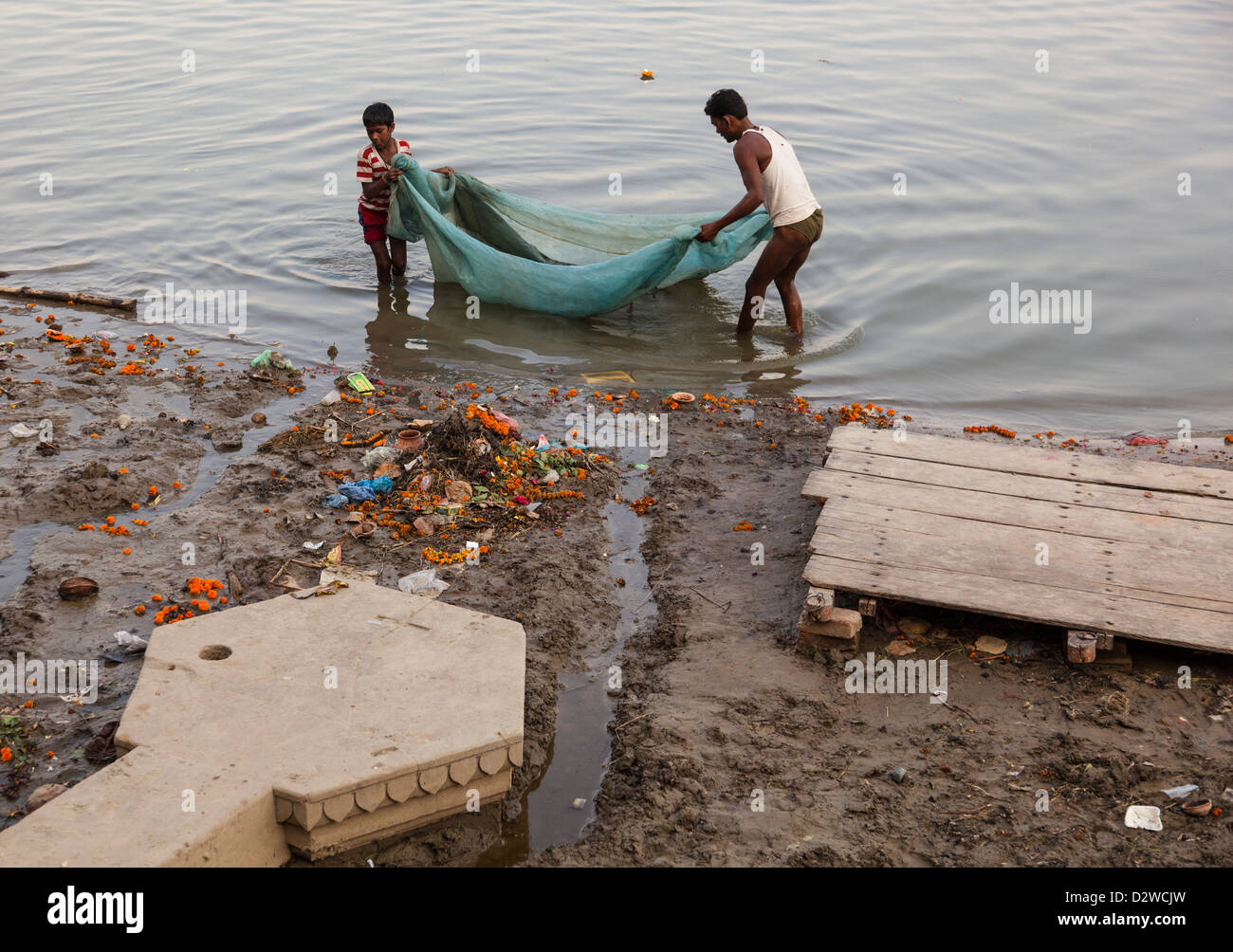 Boy ganges hi-res stock photography and images - Alamy
