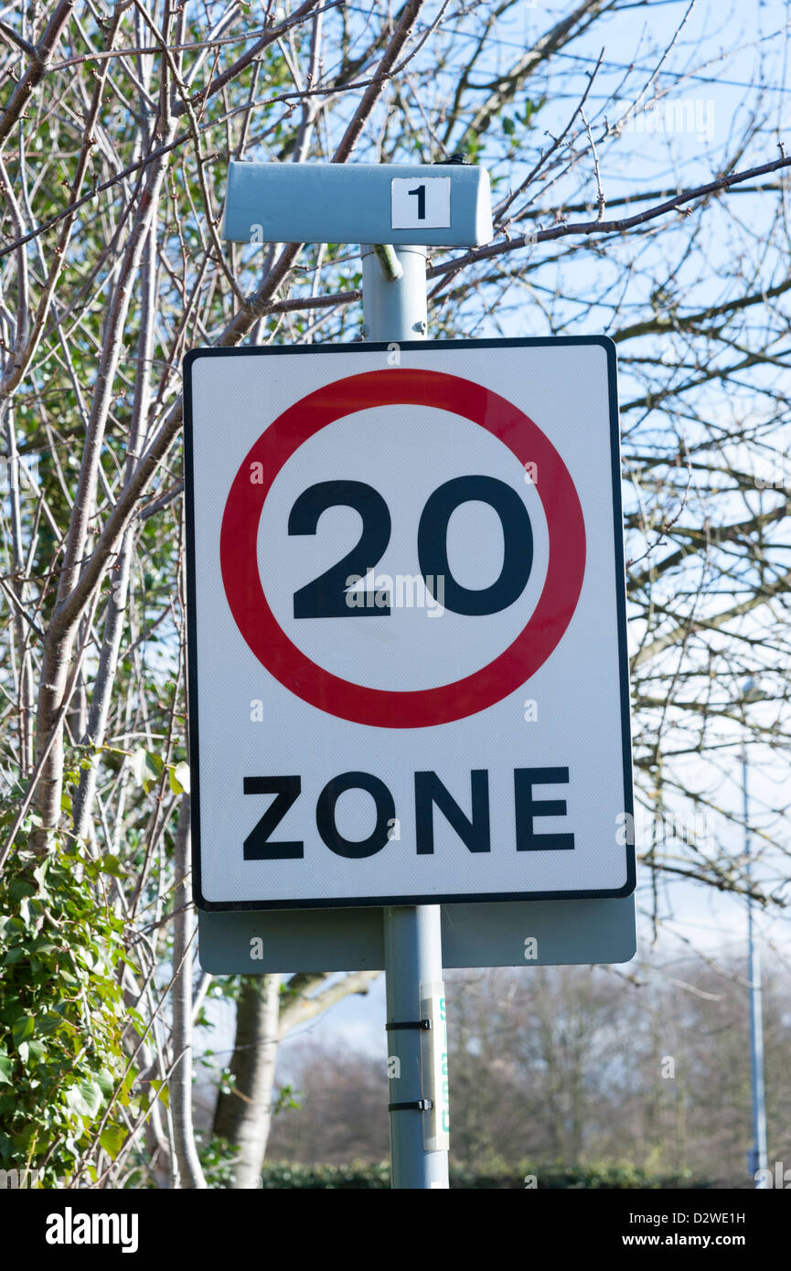 Speed limit 20 mph hi-res stock photography and images - Alamy