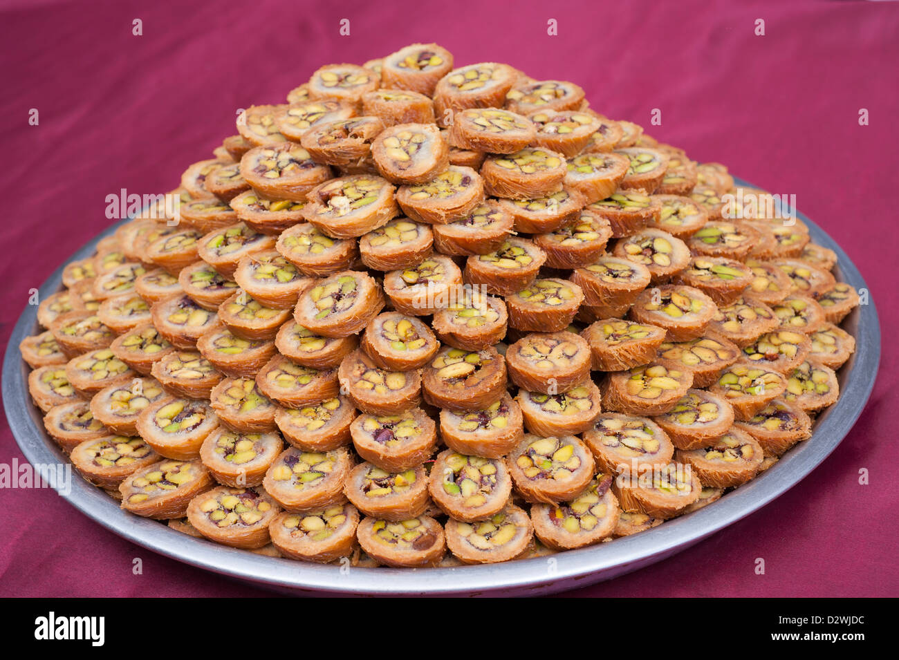 Petit fours plate hi-res stock photography and images - Alamy