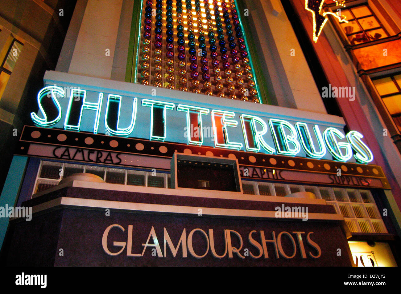 Shutterbugs hi-res stock photography and images - Alamy