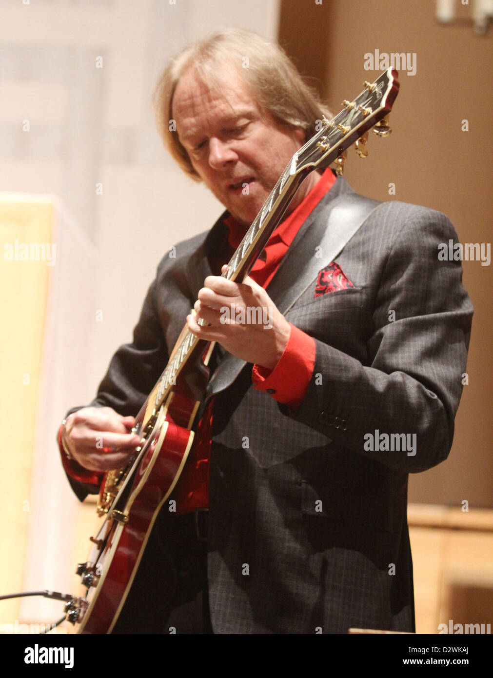Feb. 1, 2013 - New York, New York, U.S. - Guitarist RANDY JOHNSTON ...