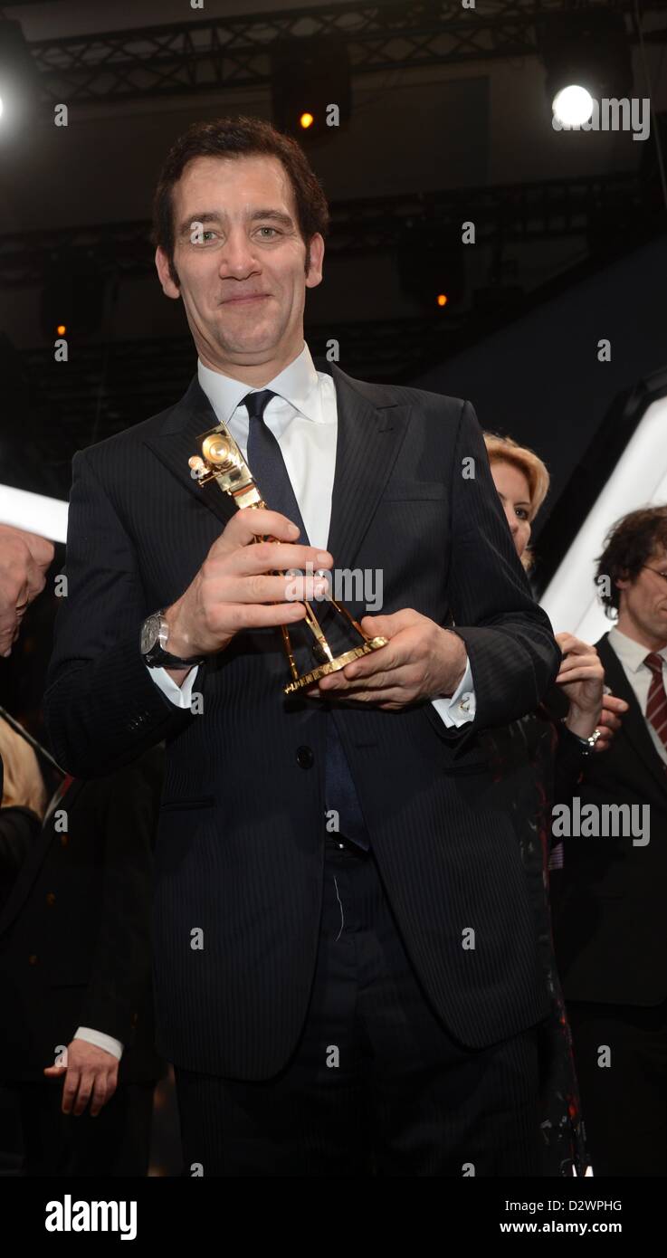 Actor Clive Owen L-R attends the 48th Golden Camera Awards (Goldene ...