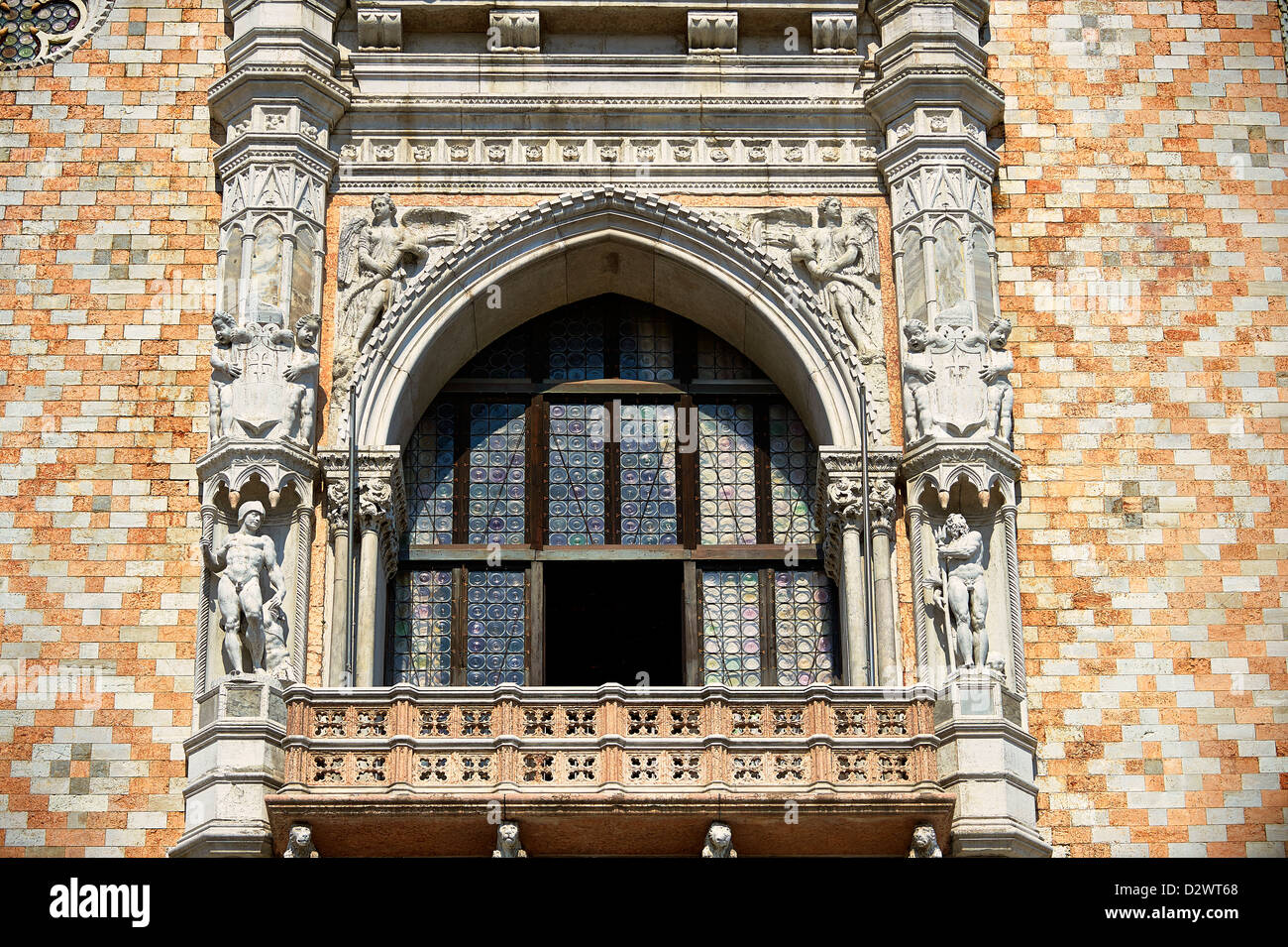 The 14th Century Gothic style balcony on the south facade of The Doge's ...