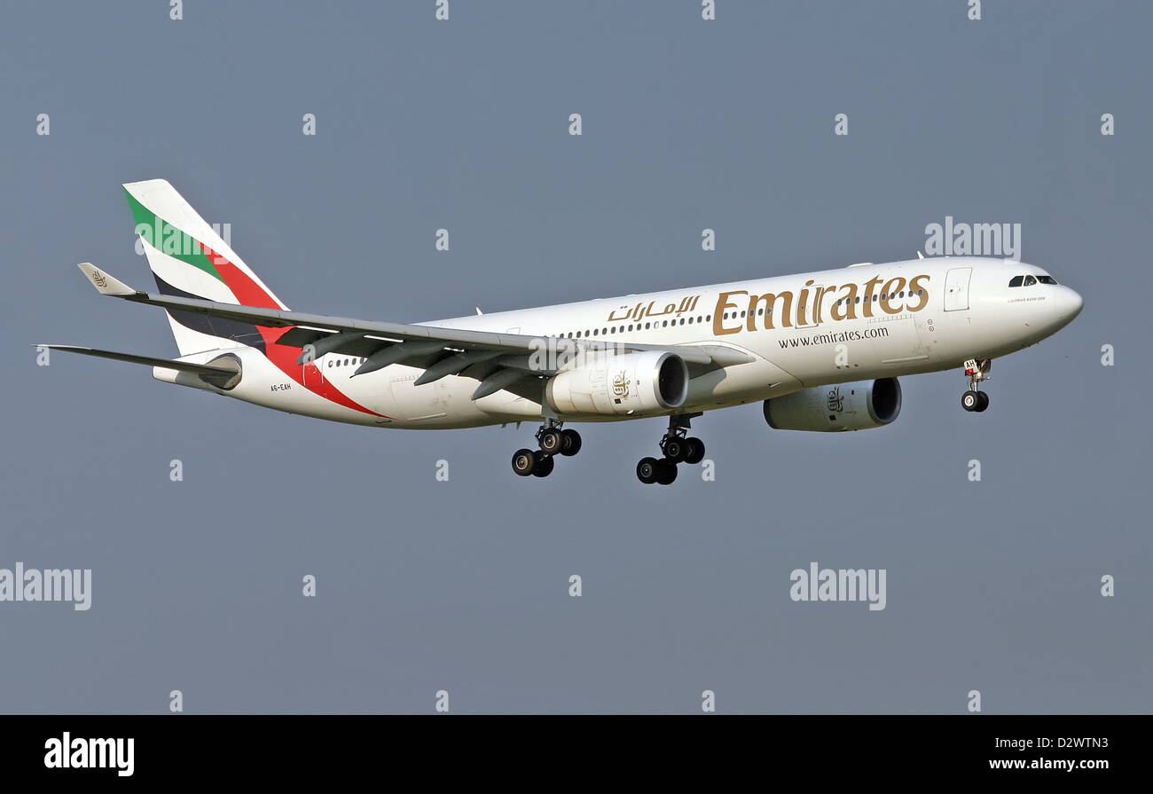 Emirates Airlines, Airbus A330-243 Stock Photo - Alamy