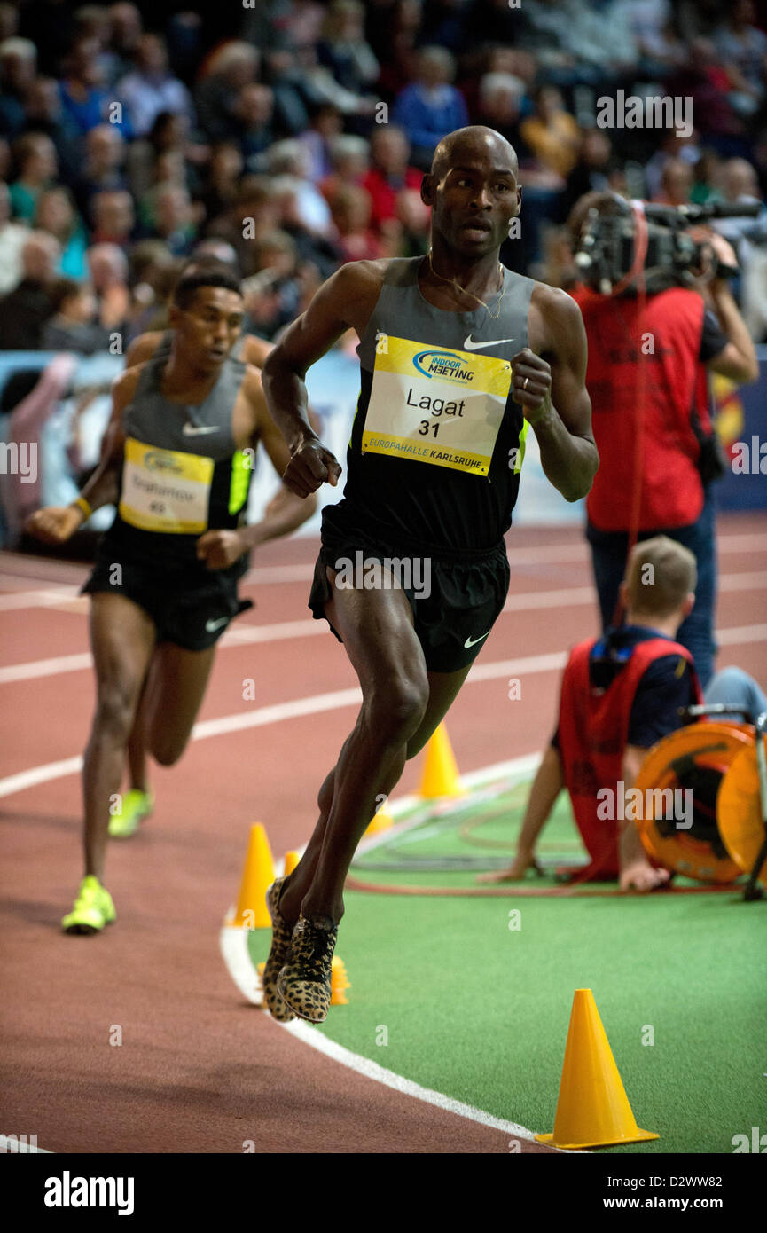 Track and field athlete Bernard Lagat of USA in action in the men's ...