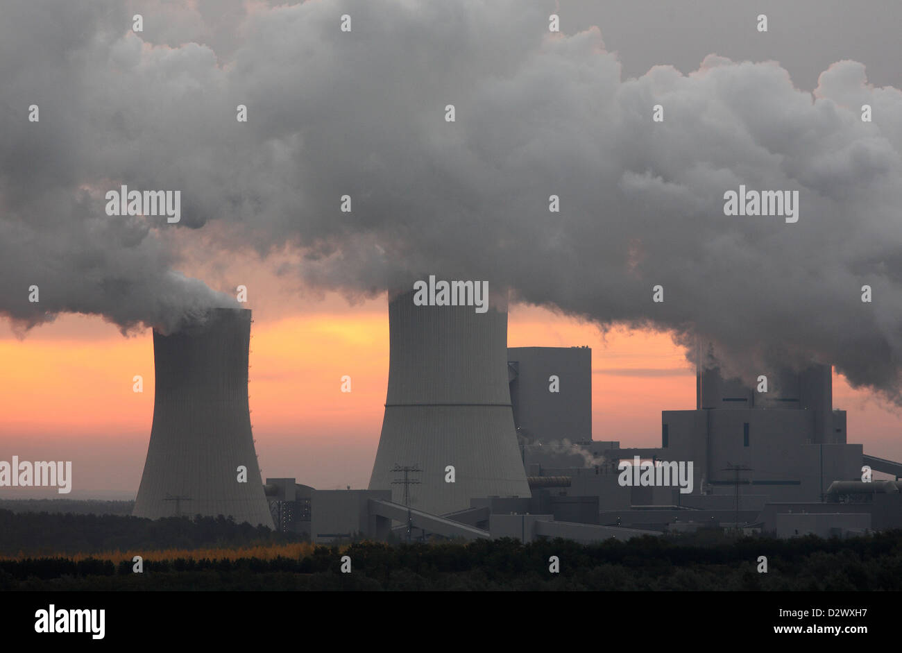 Sprey, Germany, Boxberg power plant at dusk Stock Photo - Alamy