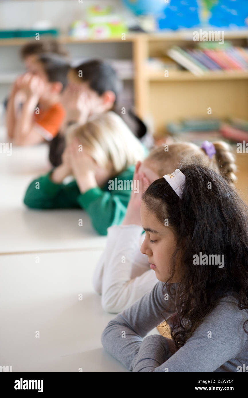 Third grade classroom hi-res stock photography and images - Alamy