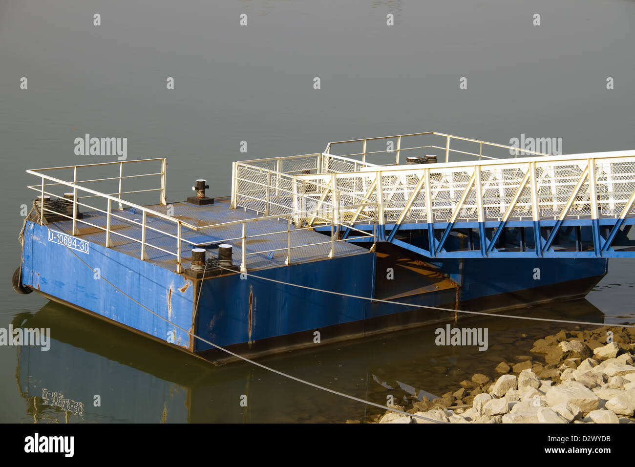 Small shipyard on river hi-res stock photography and images - Alamy