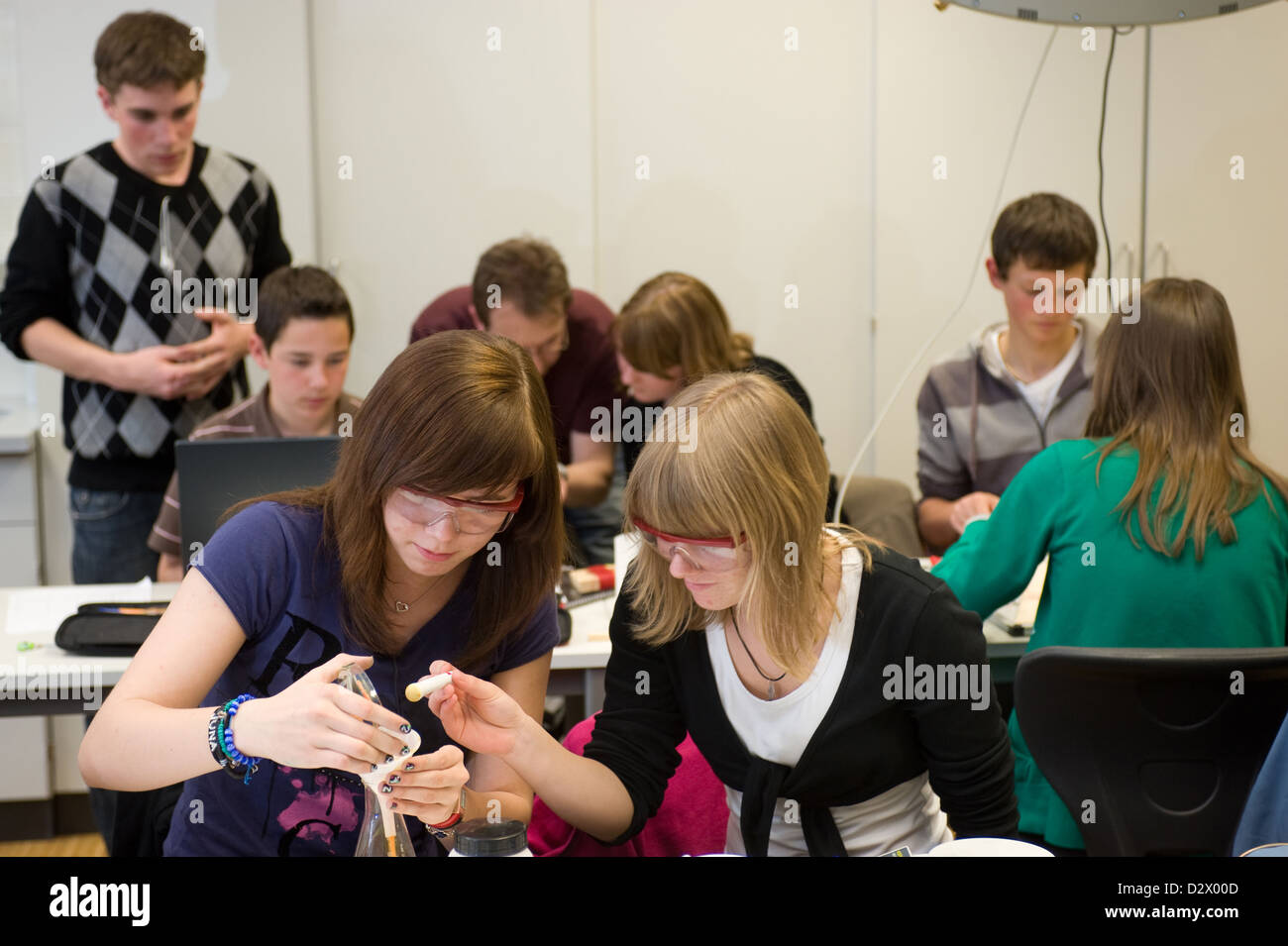 German girls students hi-res stock photography and images - Alamy
