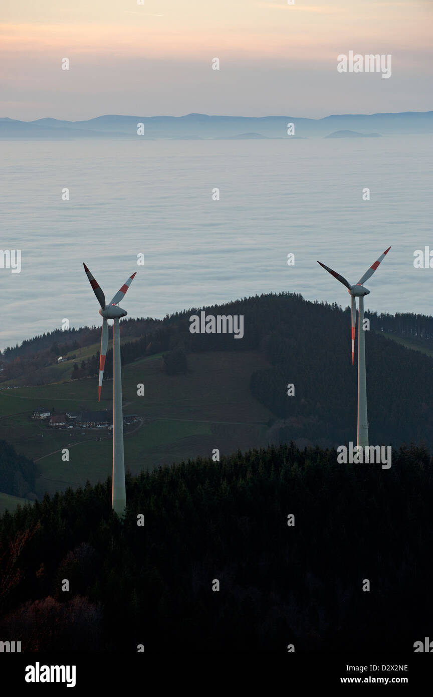 Wind wheels vertical hi-res stock photography and images - Alamy