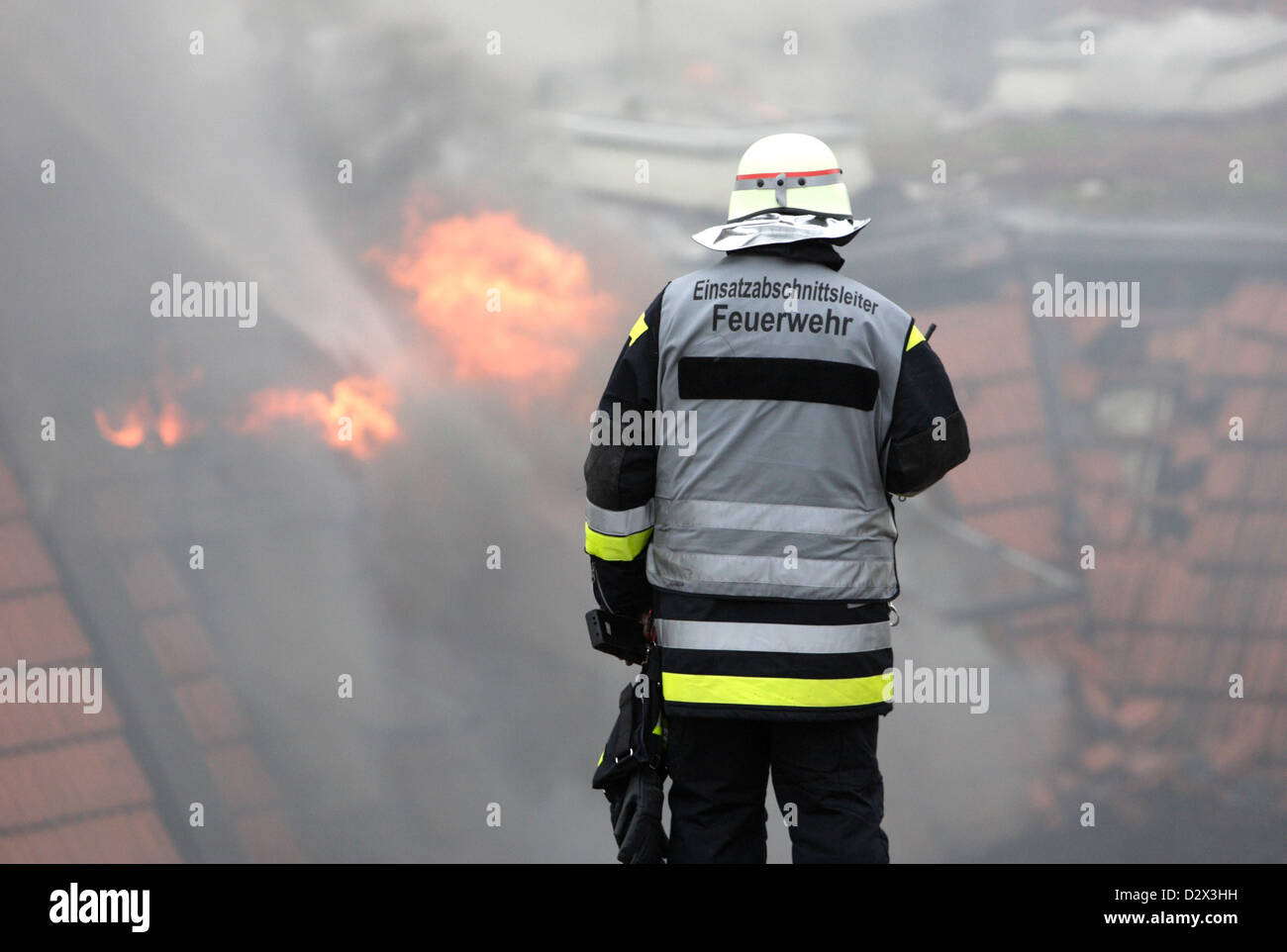 Berlin, Germany, firefighters at a roof fire Stock Photo - Alamy