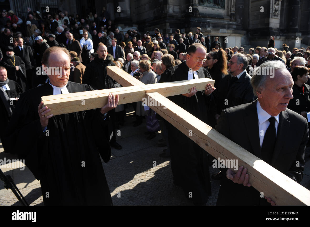 Procession front hi-res stock photography and images - Alamy