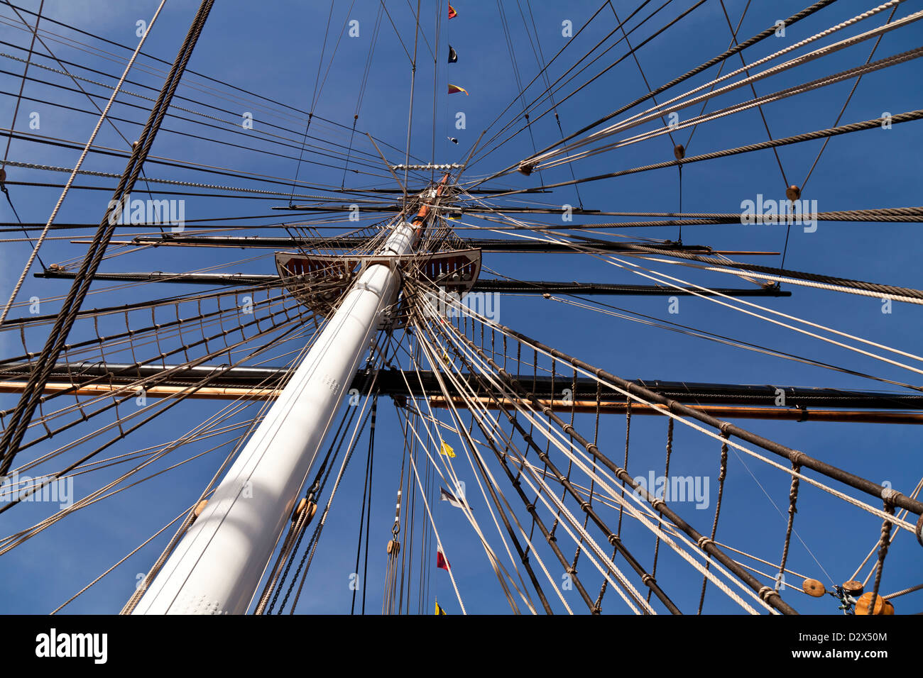 Mast Rigging Stock Photos & Mast Rigging Stock Images - Alamy