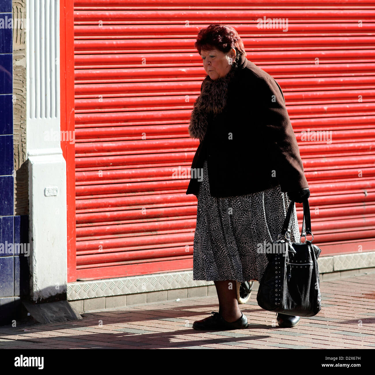 woman in street Stock Photo - Alamy