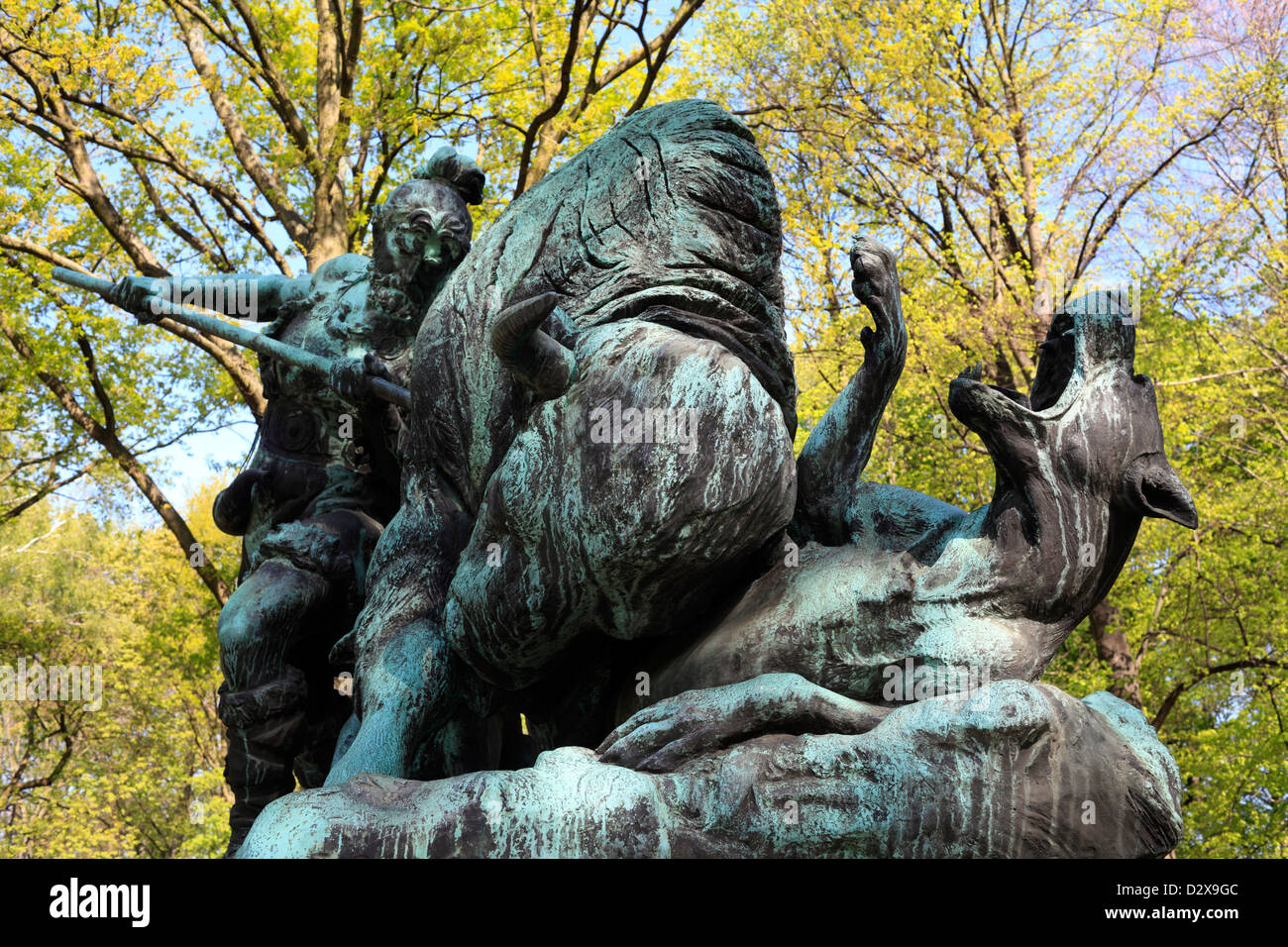 Hunting sculpture berlin hi-res stock photography and images - Alamy