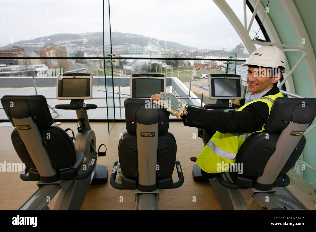 Swansea Leisure Centre High Resolution Stock Photography and Images - Alamy
