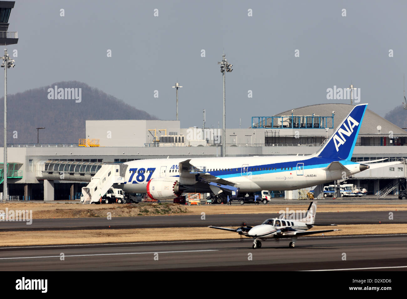 Boeing 787 landed in emergency Stock Photo - Alamy