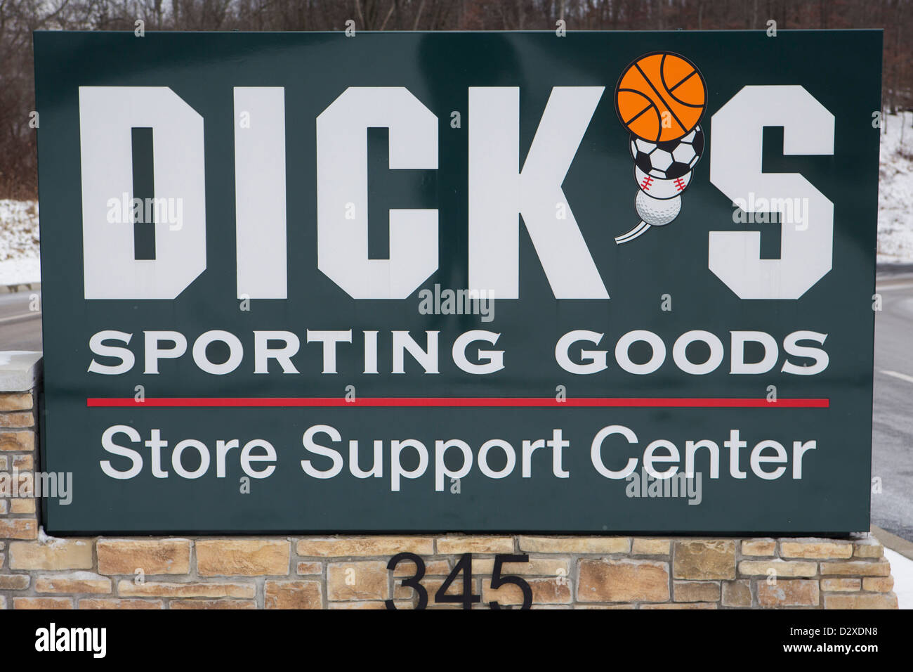Sporting retailer hi-res stock photography and images - Alamy