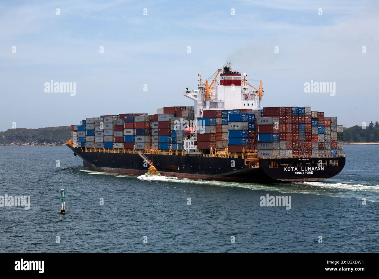 Vessel Alongside High Resolution Stock Photography and Images - Alamy