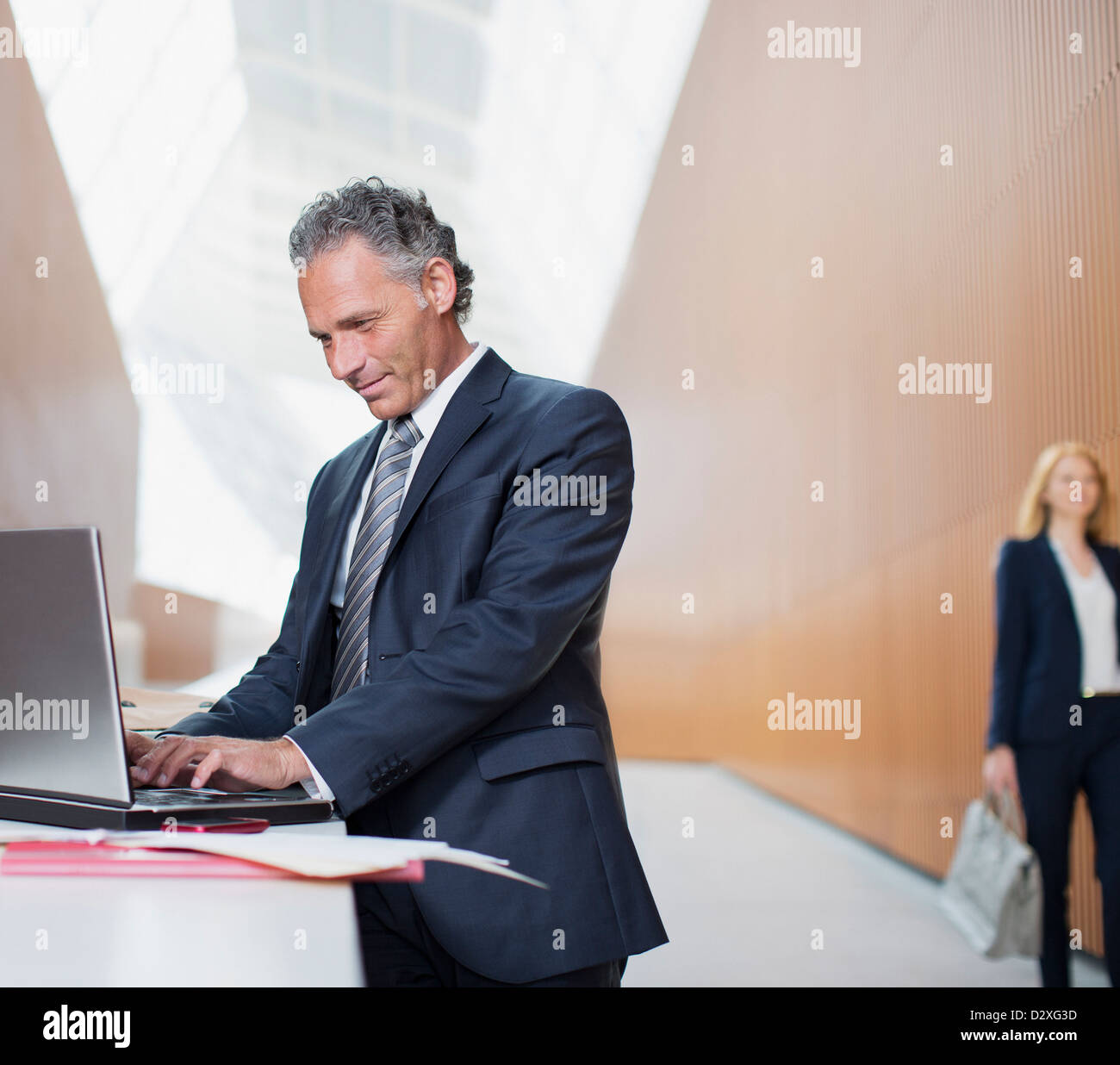 Businessman using laptop Stock Photo - Alamy Businessman using laptop Stock Photo - Alamy