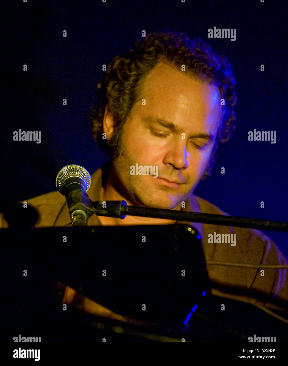 John ondrasik hi-res stock photography and images - Alamy