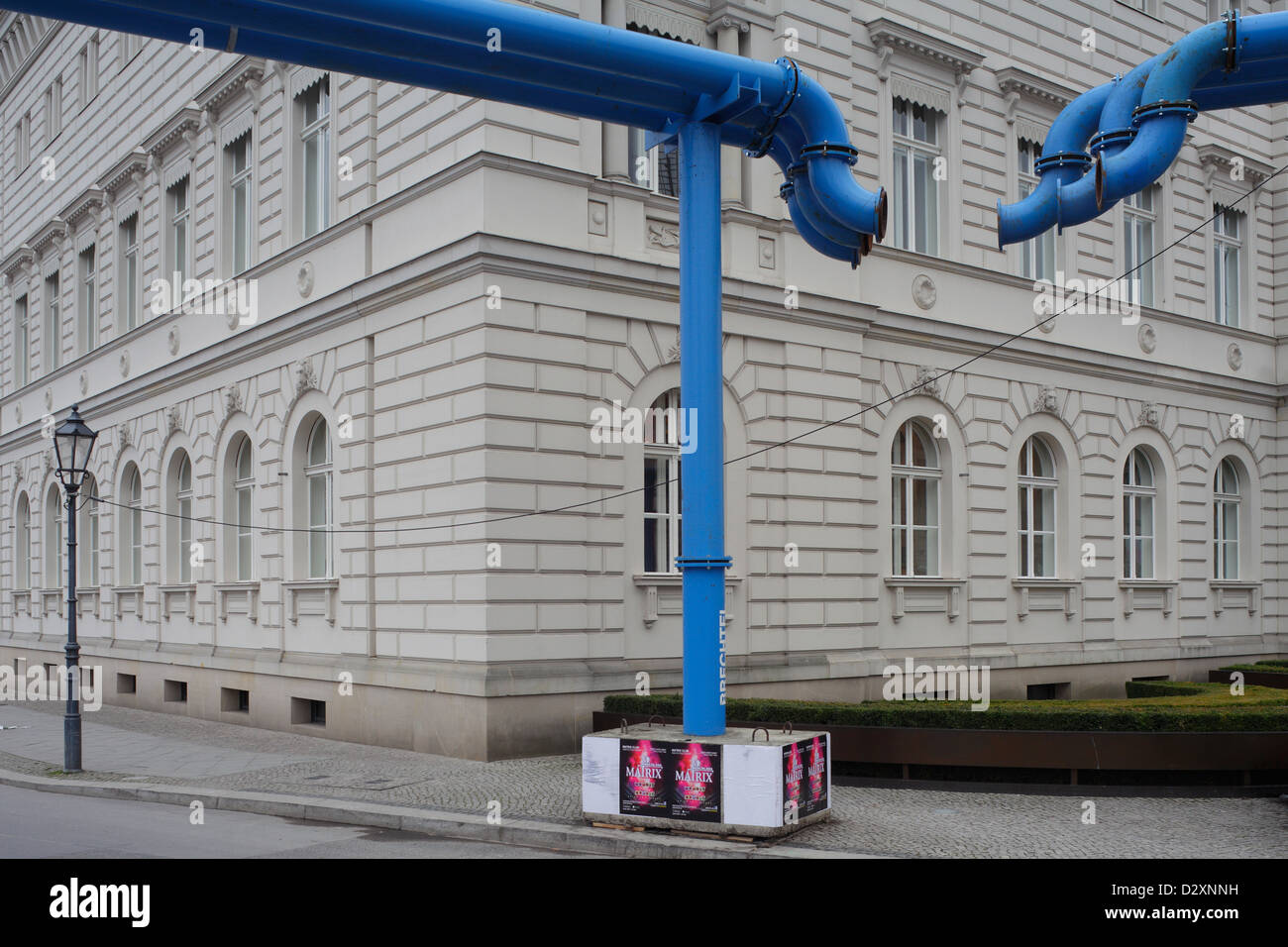 Bertelsmann Building Stock Photos & Bertelsmann Building Stock Images ...