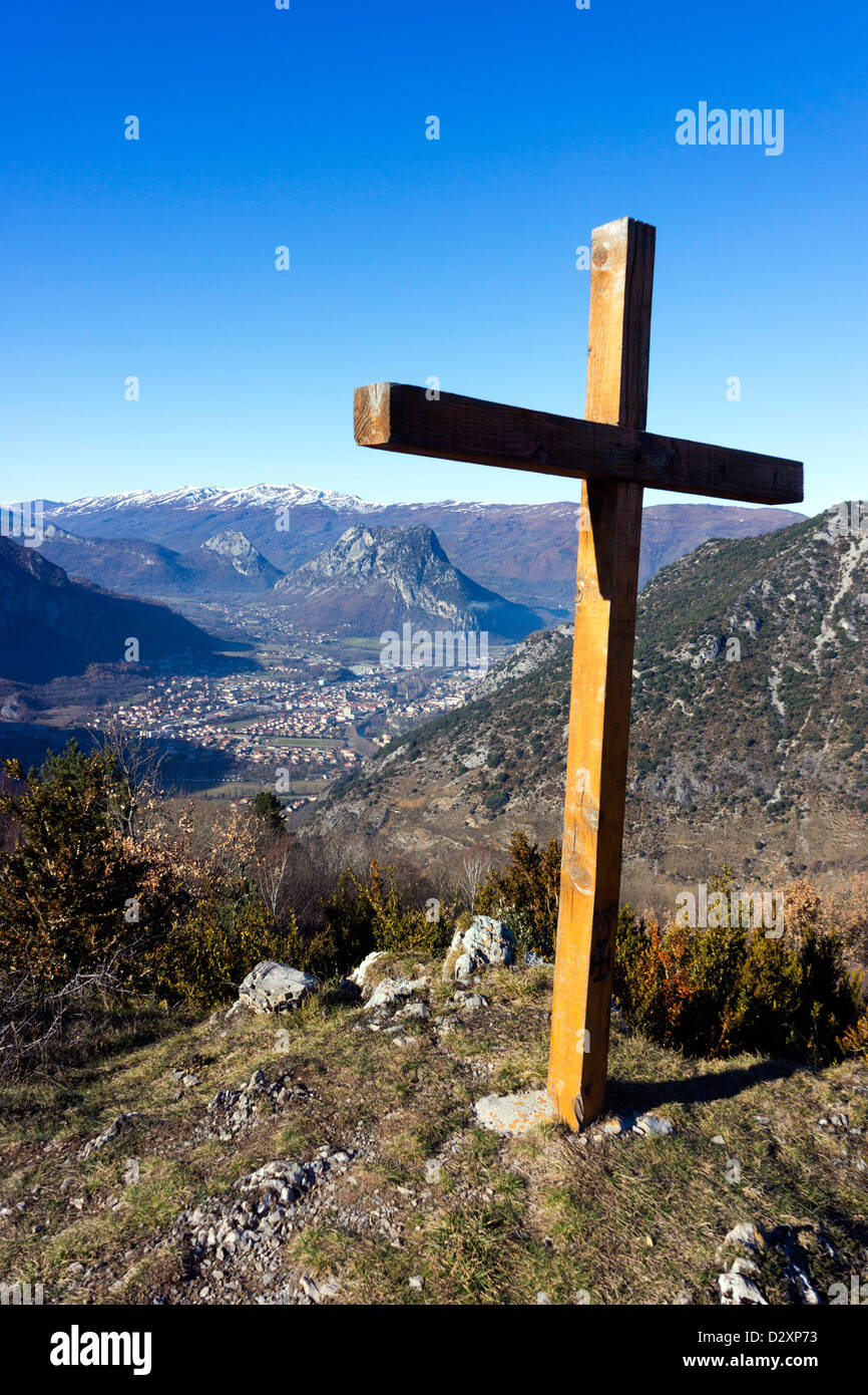 Wooden cross on mountain top, Tarascon sur Ariege, French Pyrenees ...