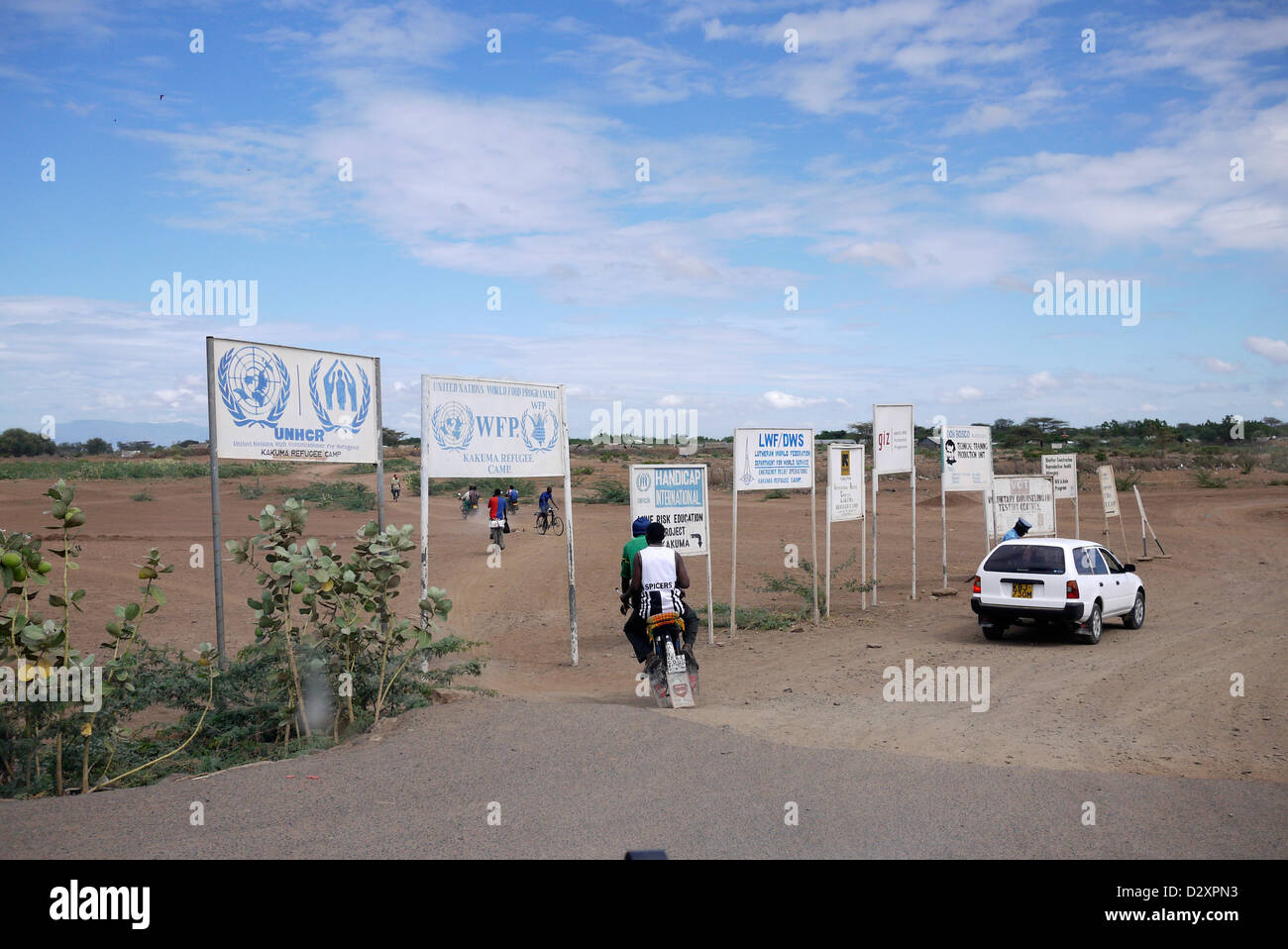 Indian road signs hi-res stock photography and images - Alamy