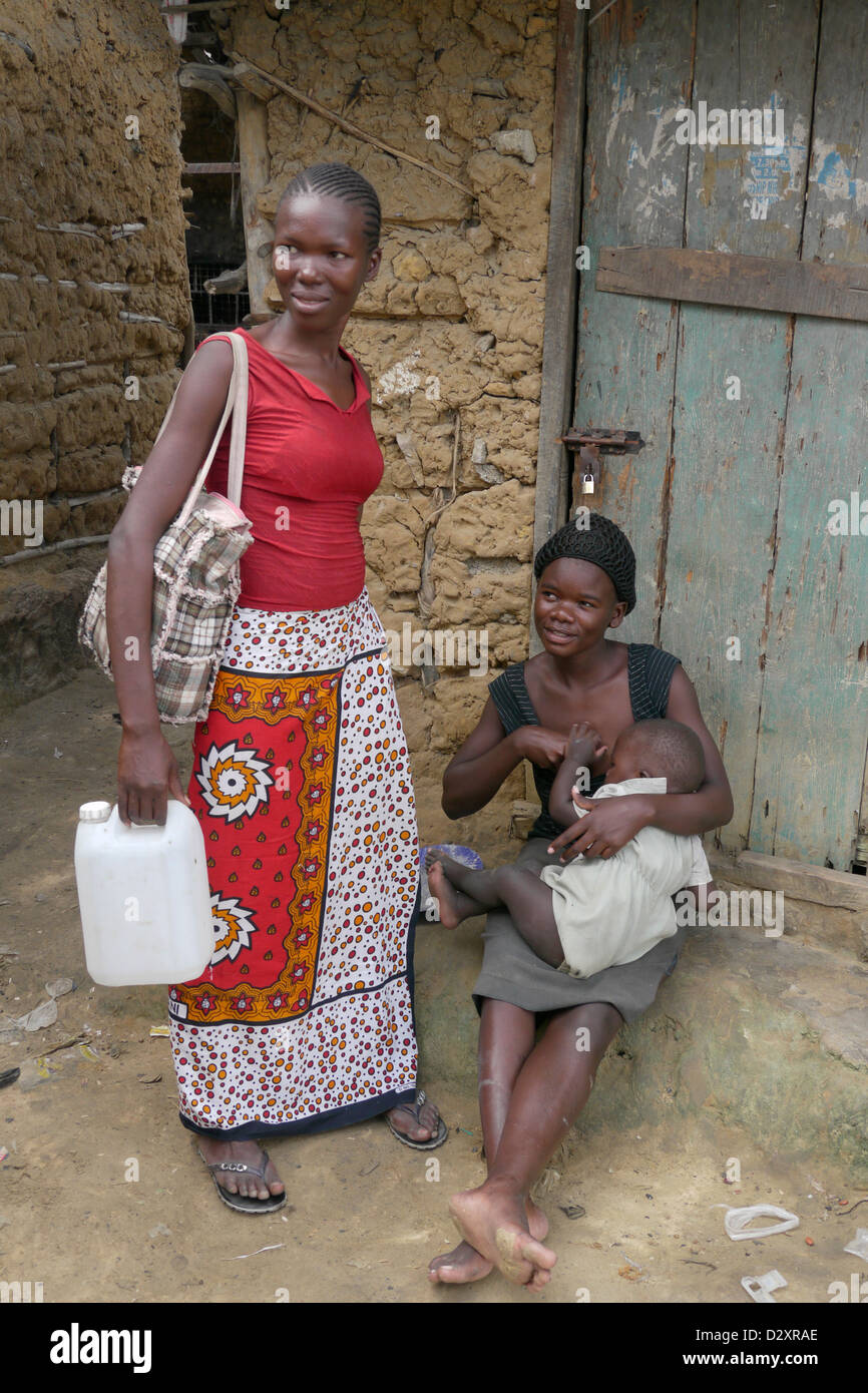 Kenya in slum bangladesh mombasa hi-res stock photography and images ...
