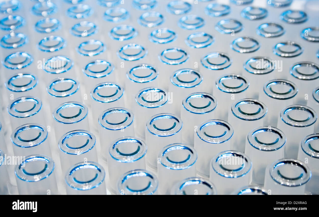 Vial and syringes hi-res stock photography and images - Alamy