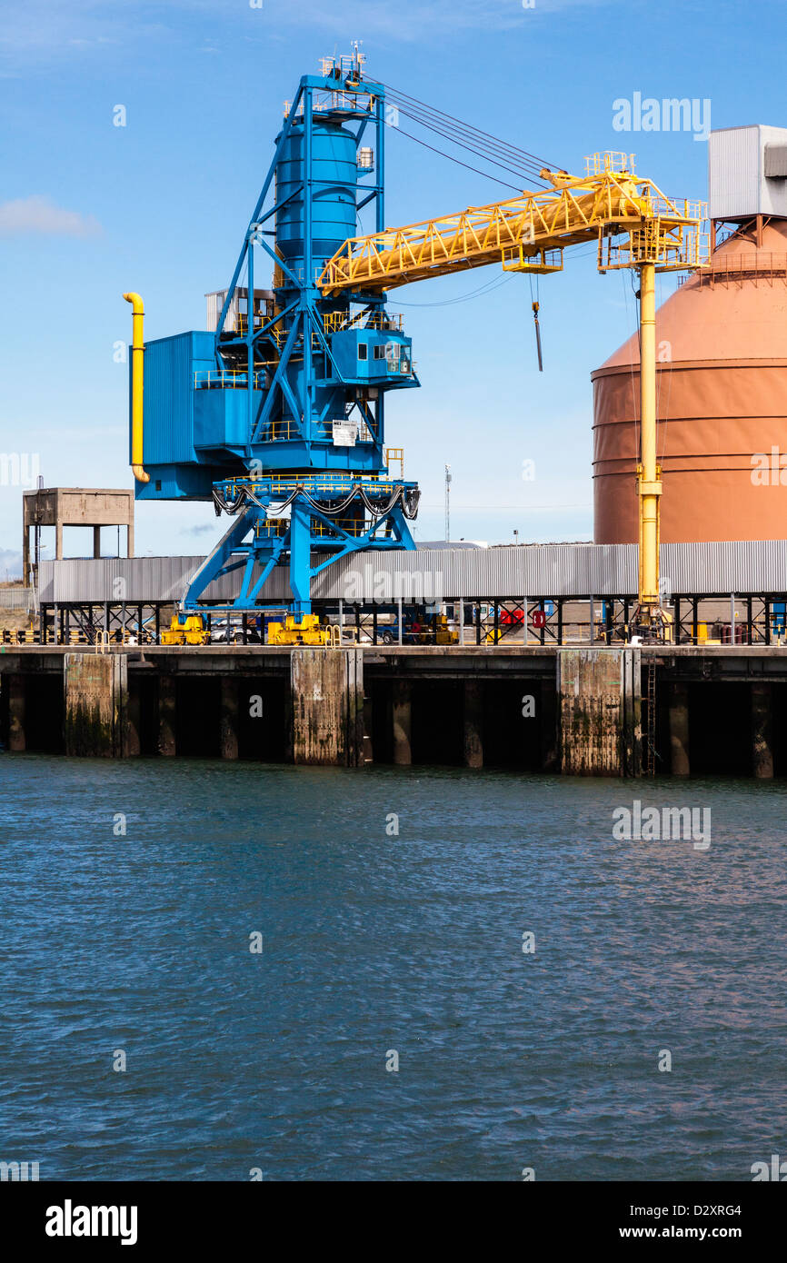 Deep water port facility hi-res stock photography and images - Alamy
