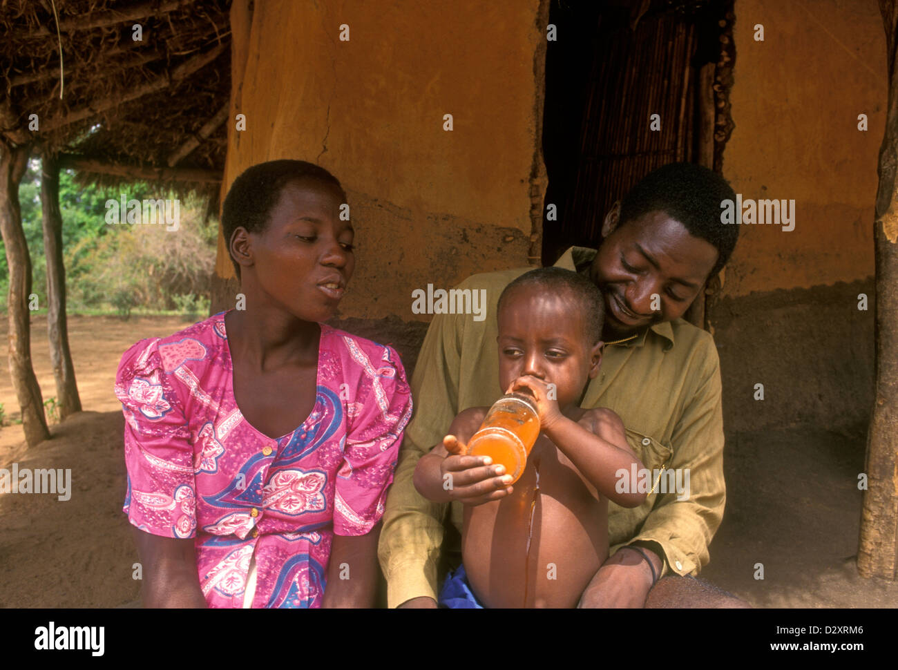 Zimbabwean people, mother, father, son, village of Mahenye, Manicaland ...