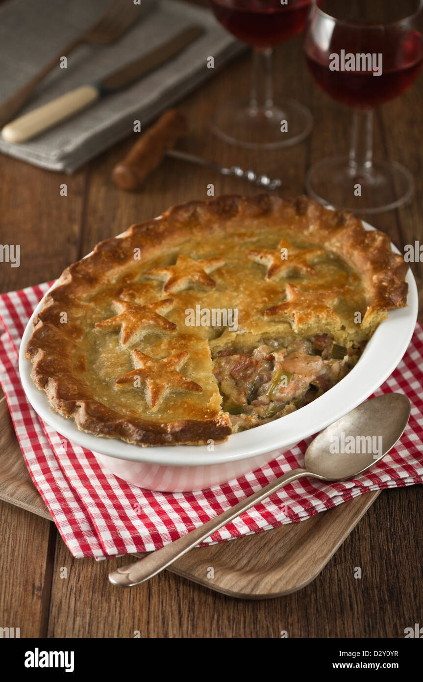 Rabbit pie Traditional food Stock Photo - Alamy