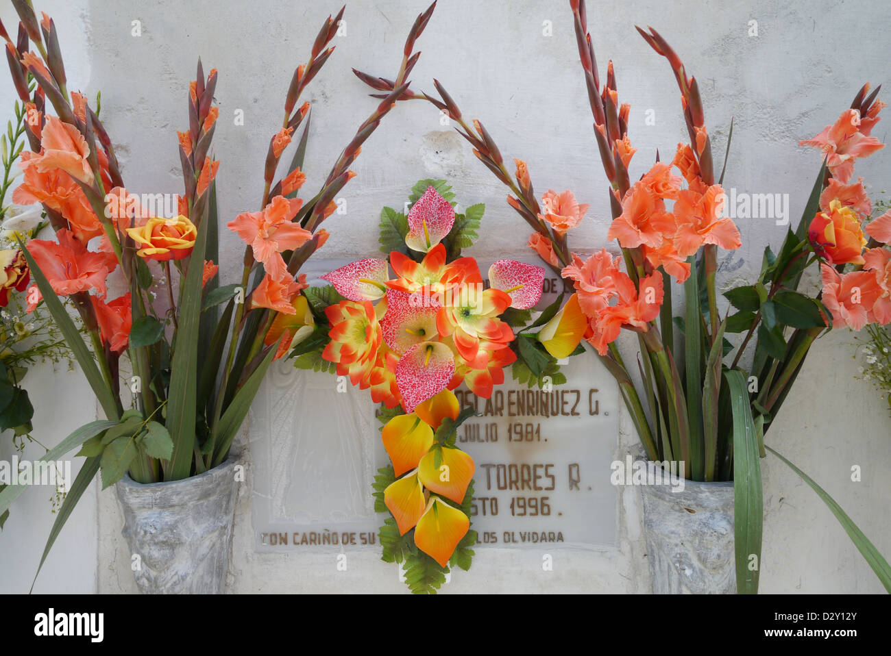 Main cemetery day dead graves hi-res stock photography and images - Alamy