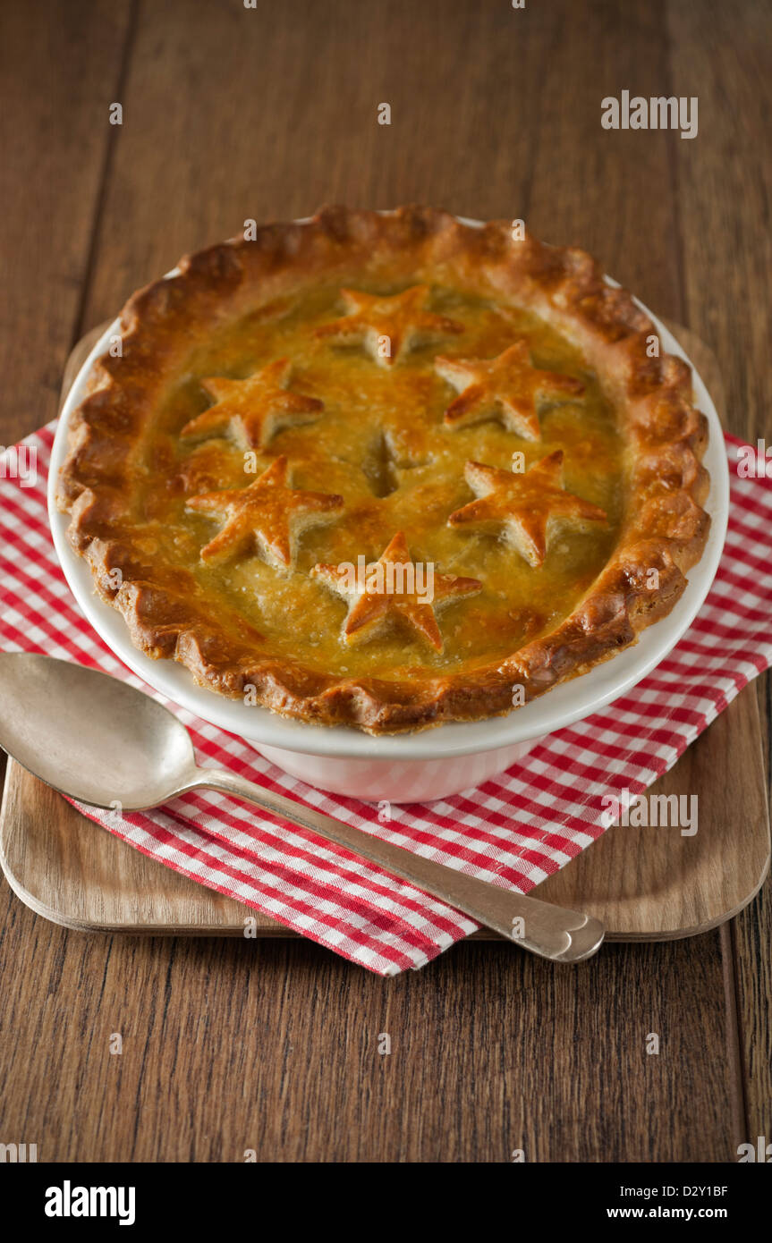 Rabbit pie Traditional food Stock Photo - Alamy