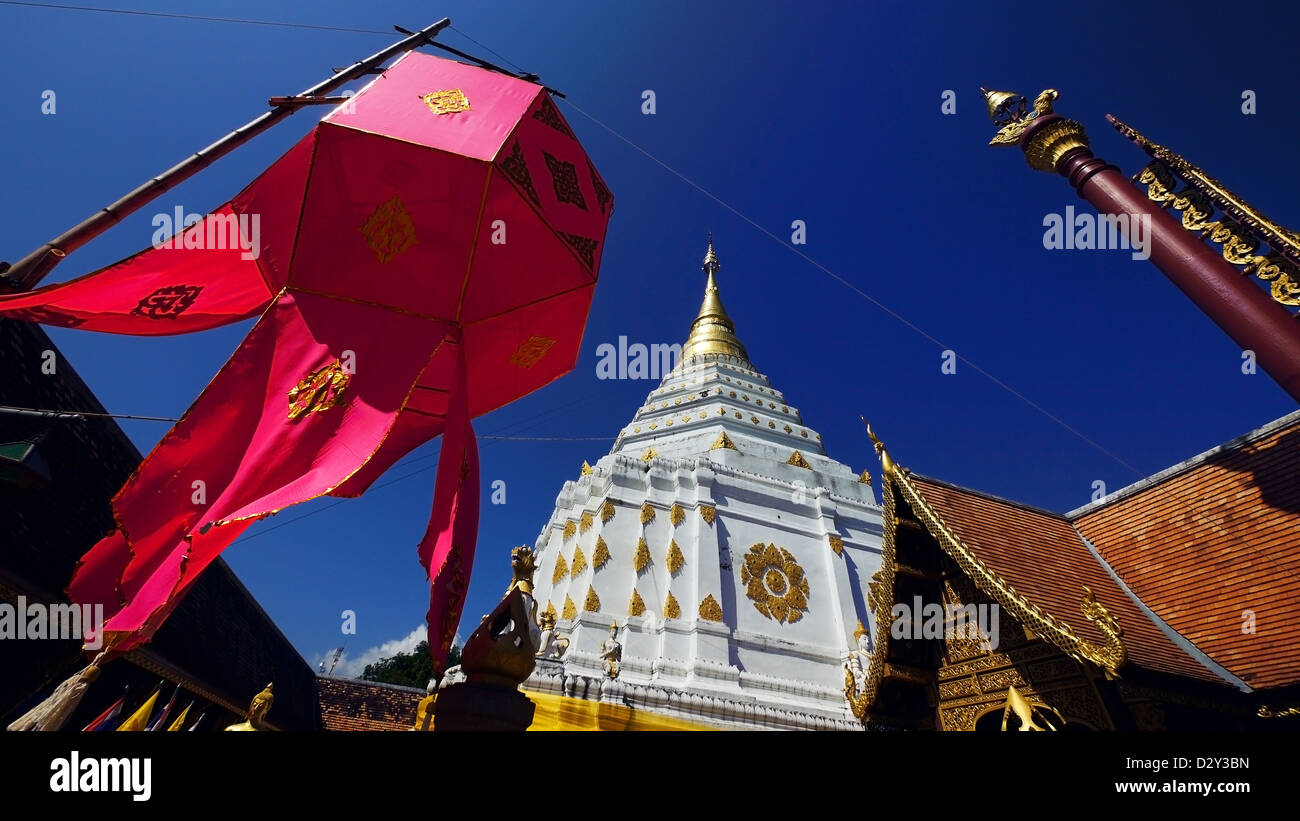 Wat chiang yuen hi-res stock photography and images - Alamy