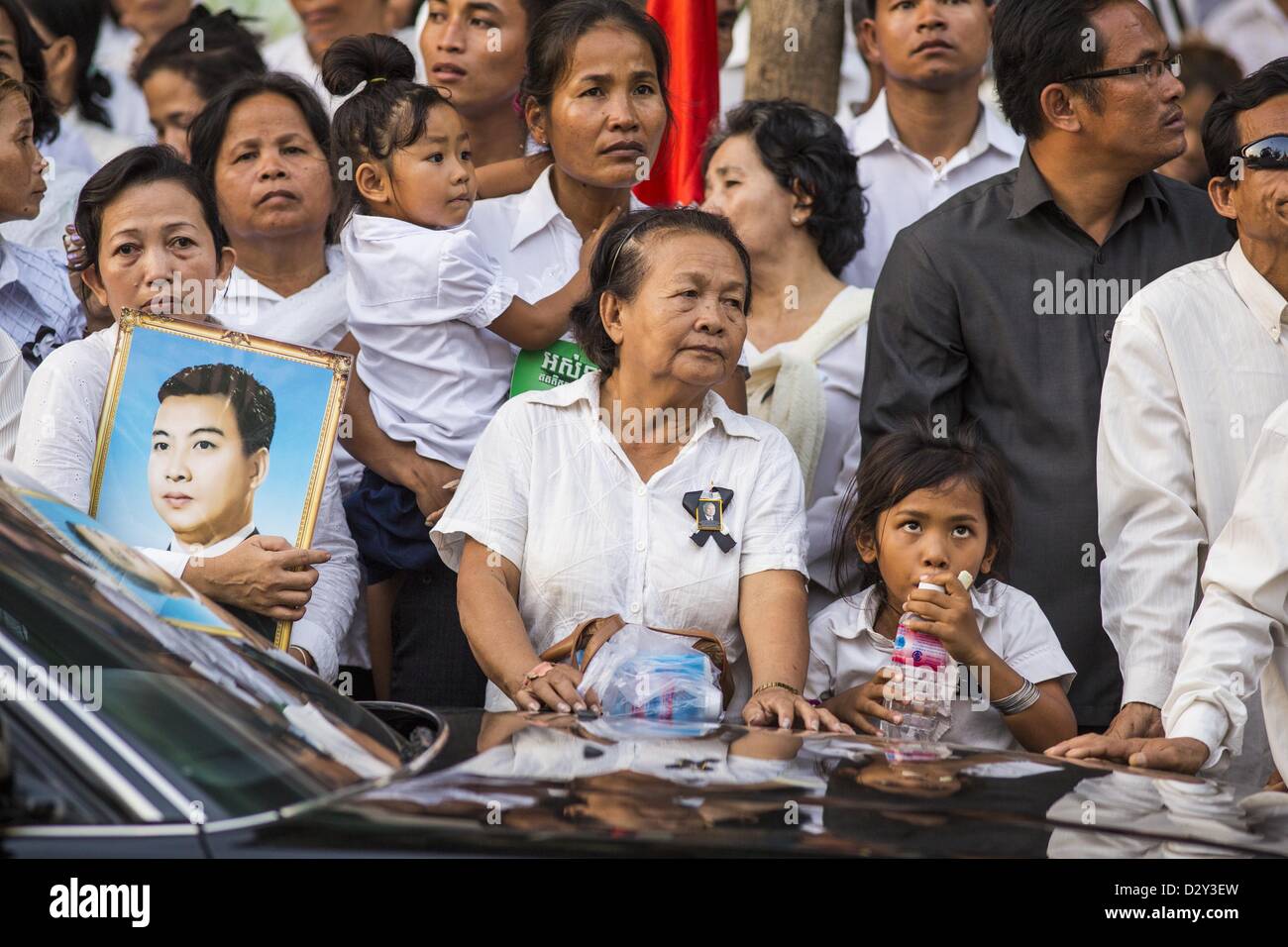 Effective stand in ruler hi-res stock photography and images - Alamy