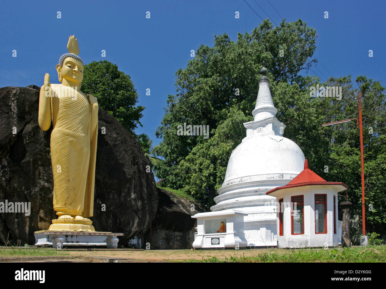 Galle, Sri Lanka, the Raja Maha Viharaya temple Yatagala Stock Photo ...