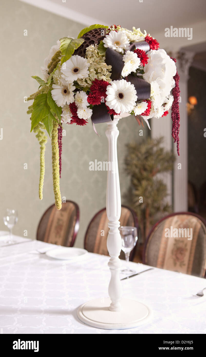 wedding bouquet with gerbera flower Stock Photo - Alamy
