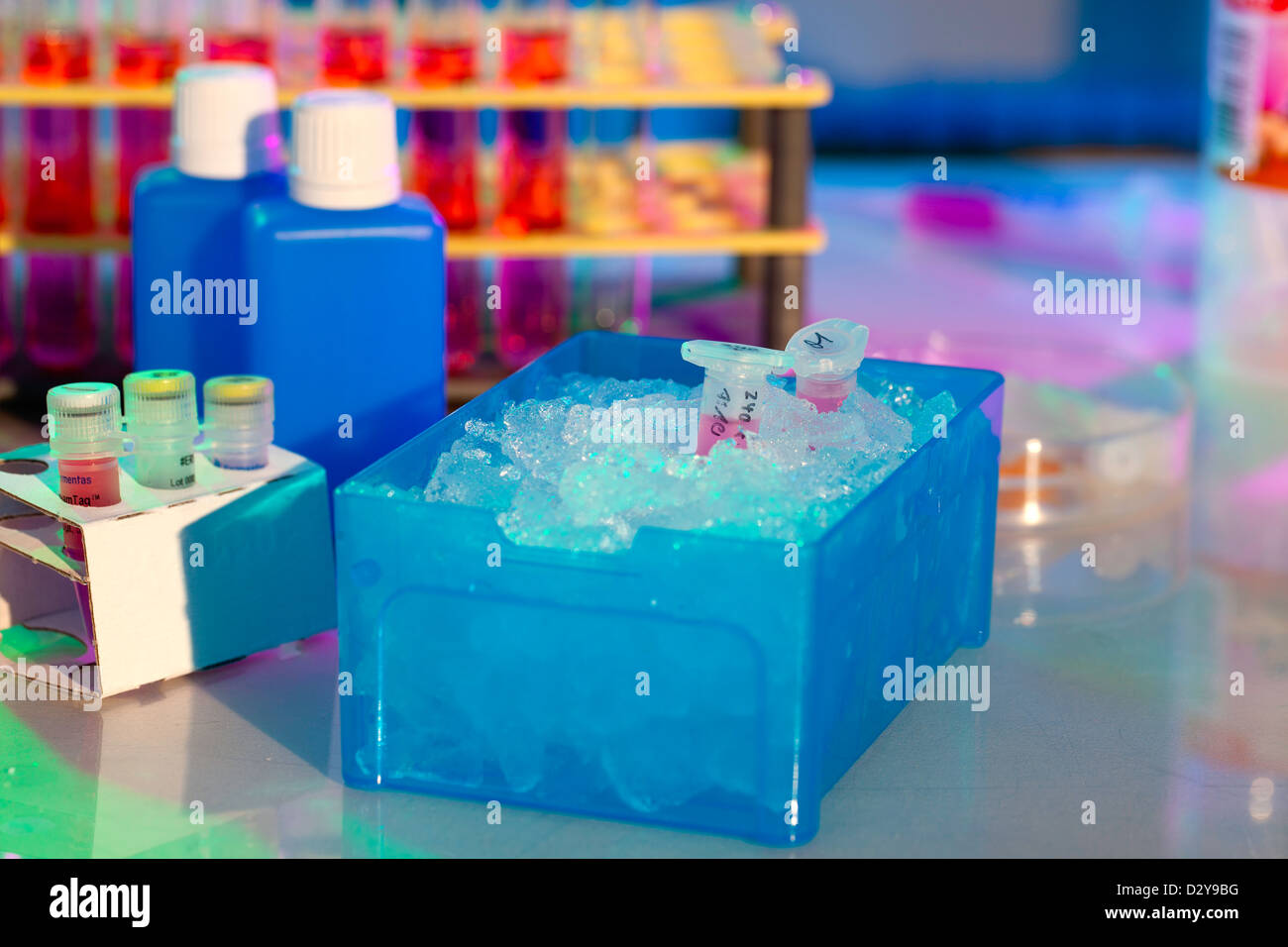 Lab in a box hi-res stock photography and images - Alamy