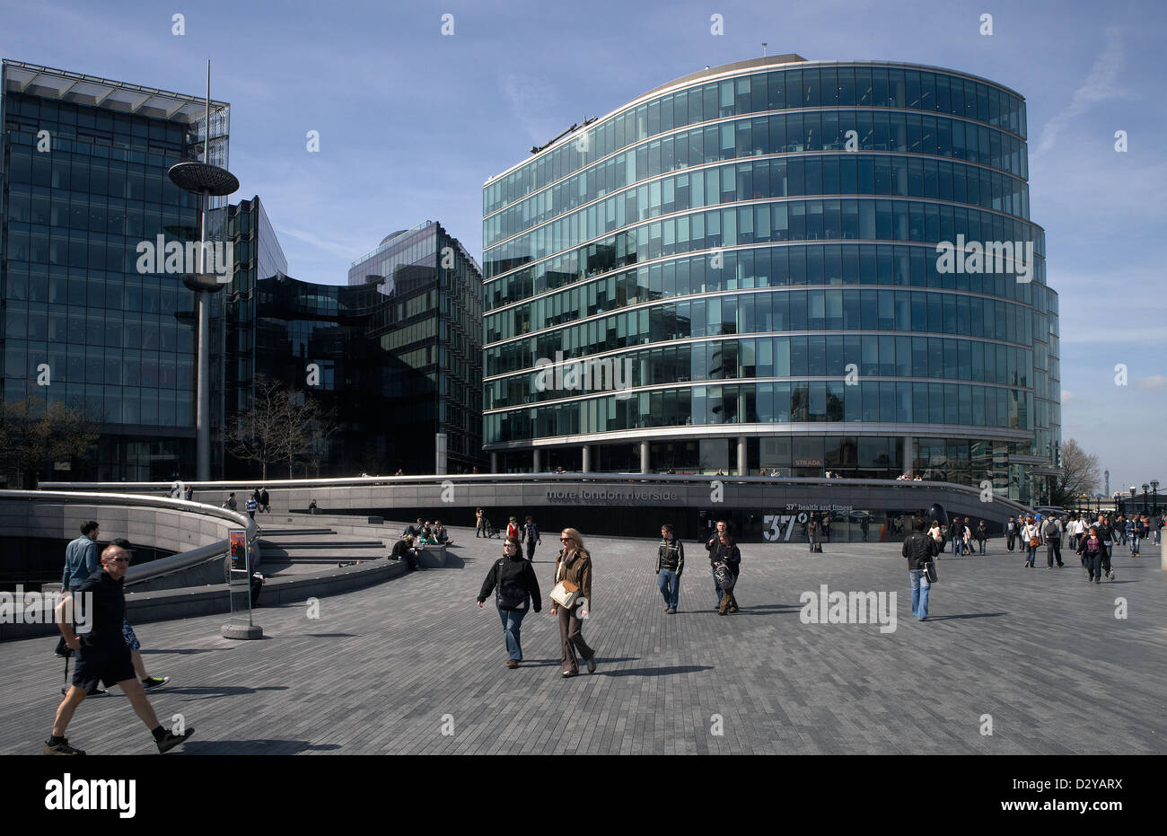 London, United Kingdom, office building on Queens Walk Stock Photo - Alamy