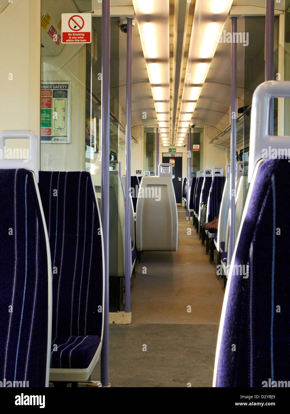 Modern uk train hi-res stock photography and images - Alamy