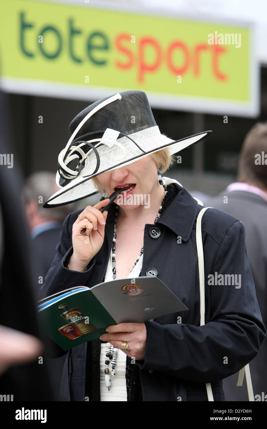 Bet taker races hi-res stock photography and images - Alamy