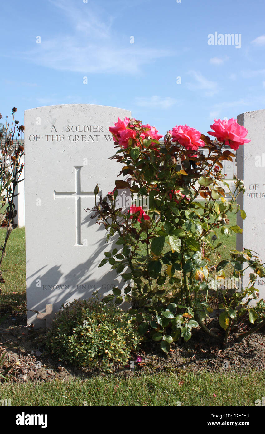 World war one grave hi-res stock photography and images - Alamy