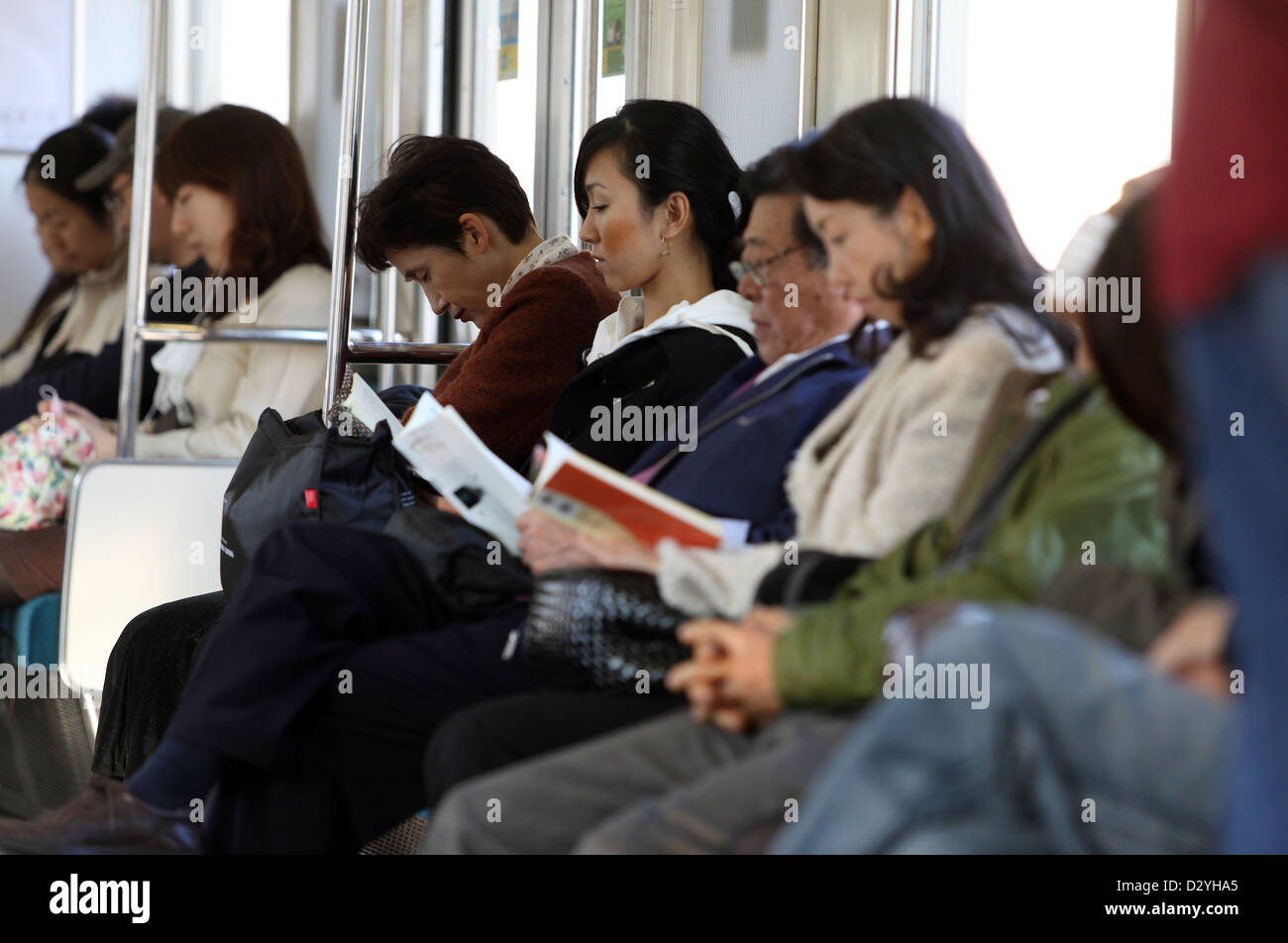 Train compartment hi-res stock photography and images - Alamy