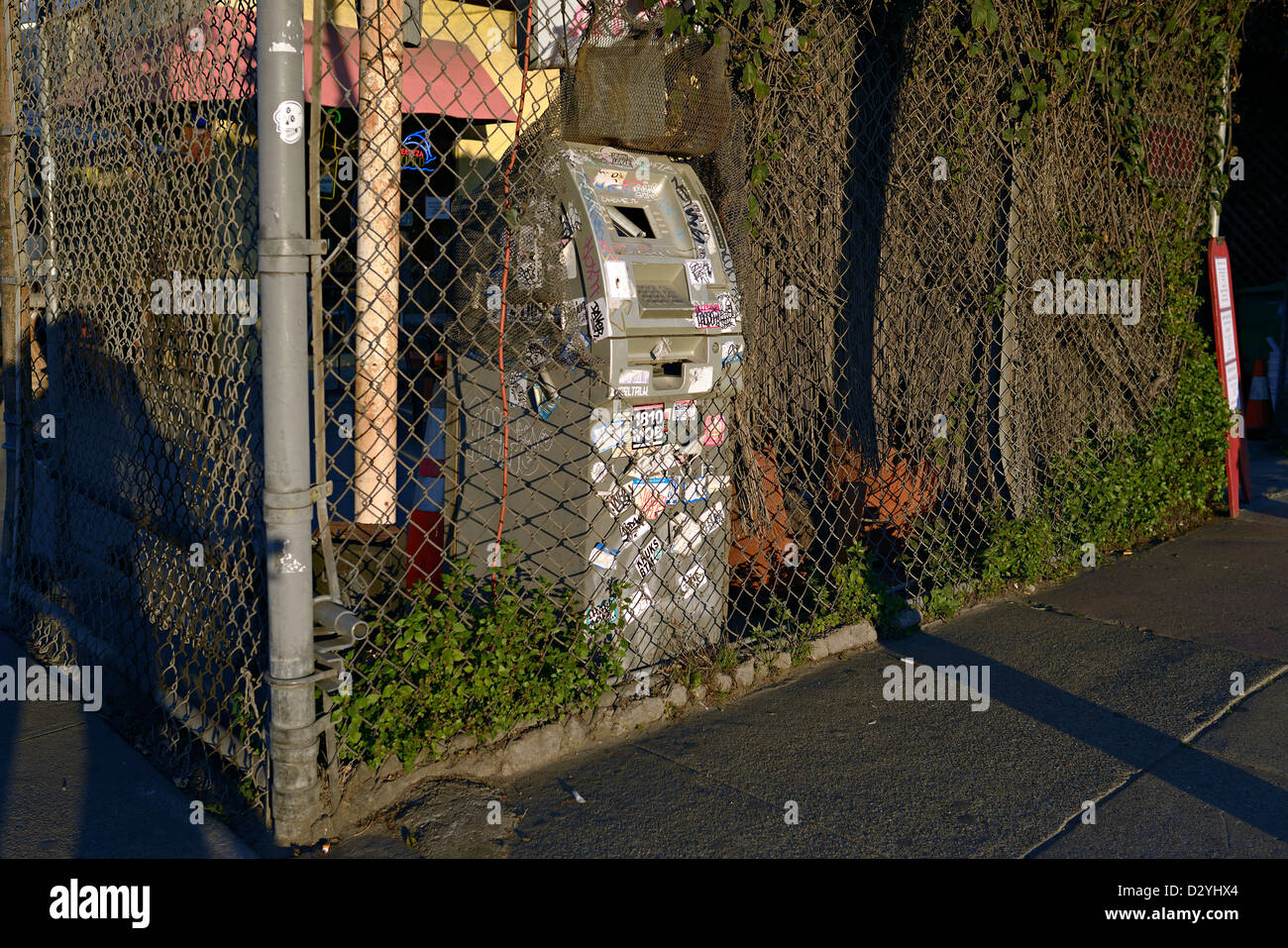 Machine wreck hi-res stock photography and images - Alamy