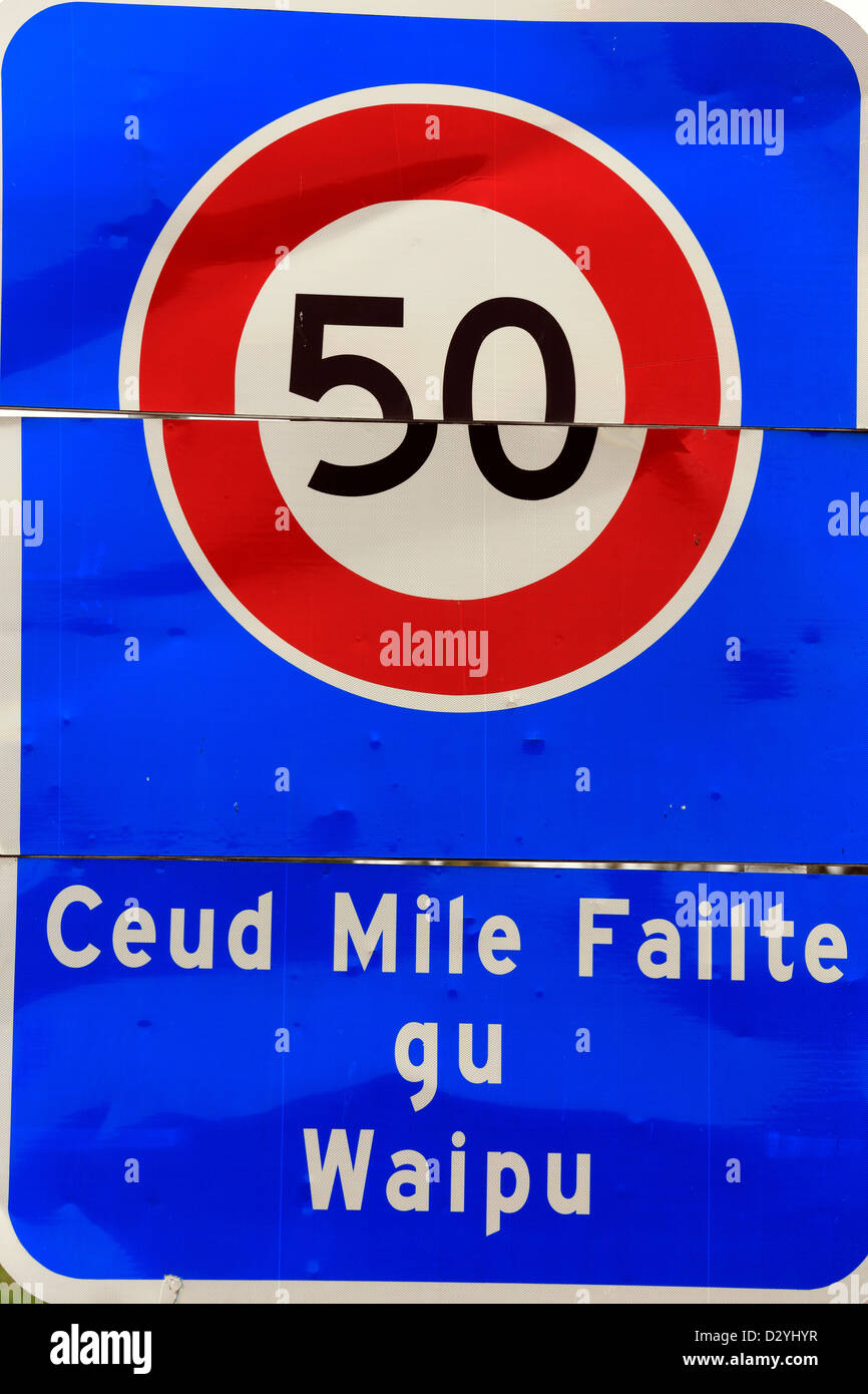 Road sign with speed limit and welcome message in Scottish - Ceud Mile ...