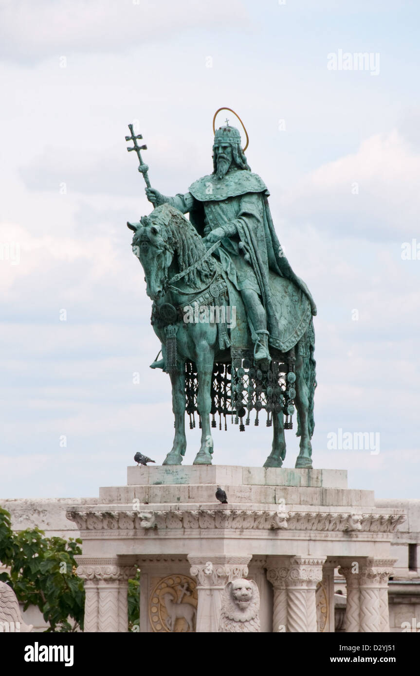 Saint Stephen bronze statue in Budapest, Budapest Stock Photo - Alamy
