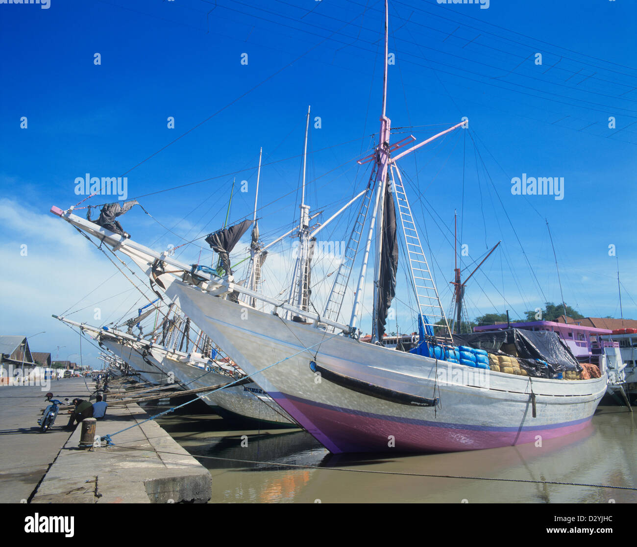 Indonesia, East Java, Surabaya, Makassar schooner at Tanjung Perak ...